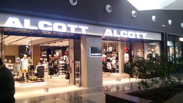 Forum Palermo Alcott uomo